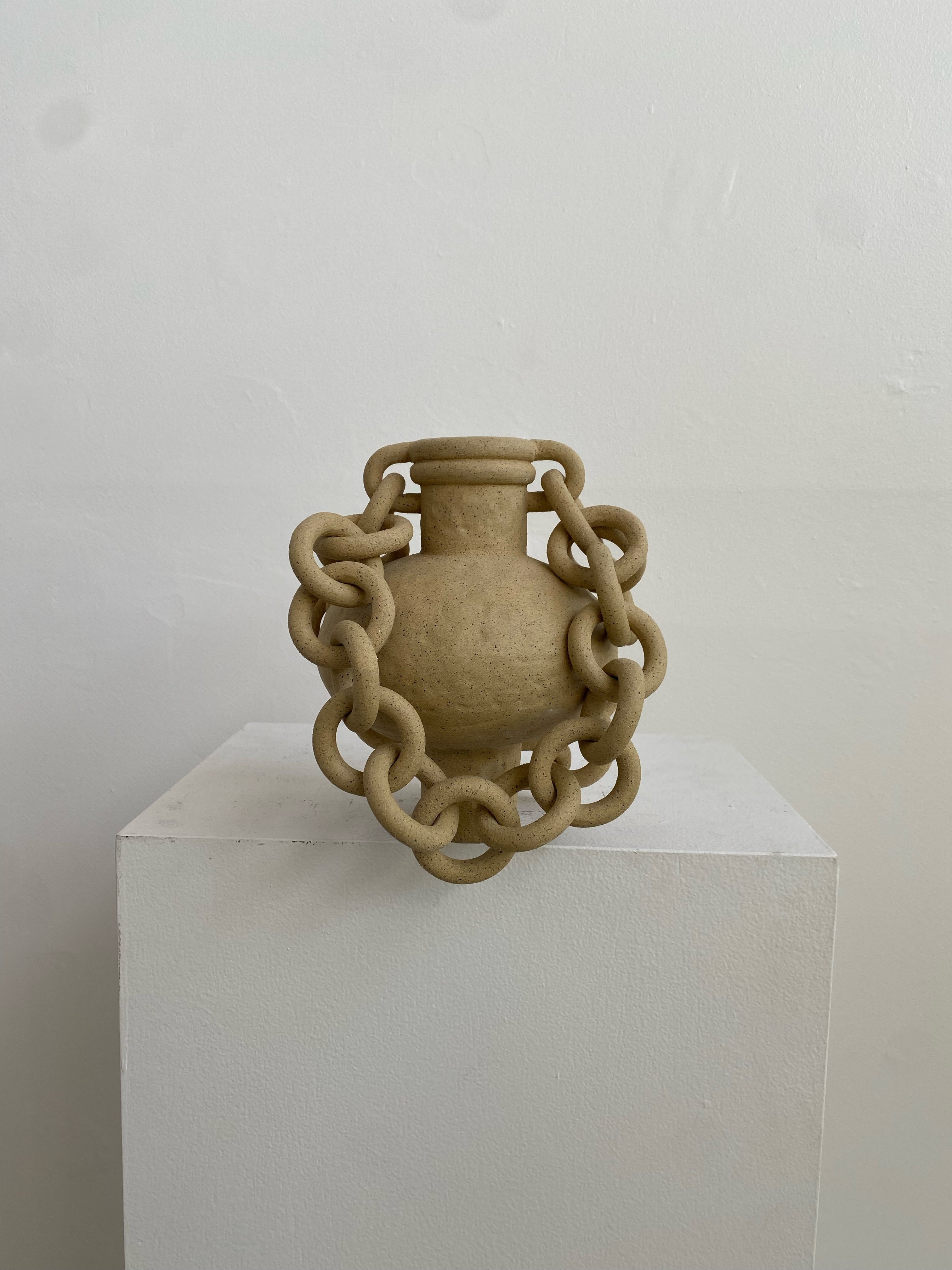 INTRICATE CHAINED VESSEL – INK + PORCELAIN