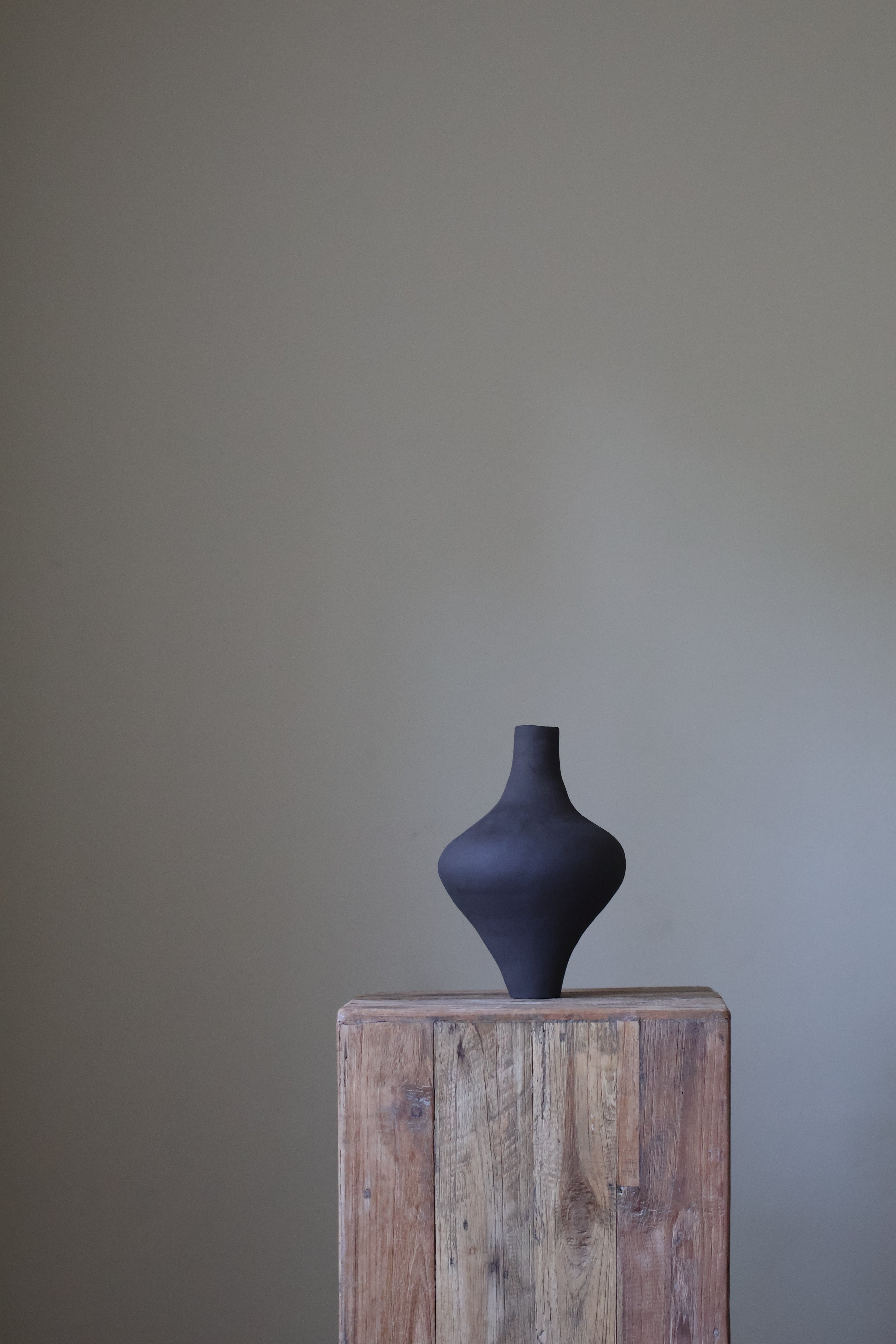 IRIDESCENT MOON VESSEL INK – INK + PORCELAIN