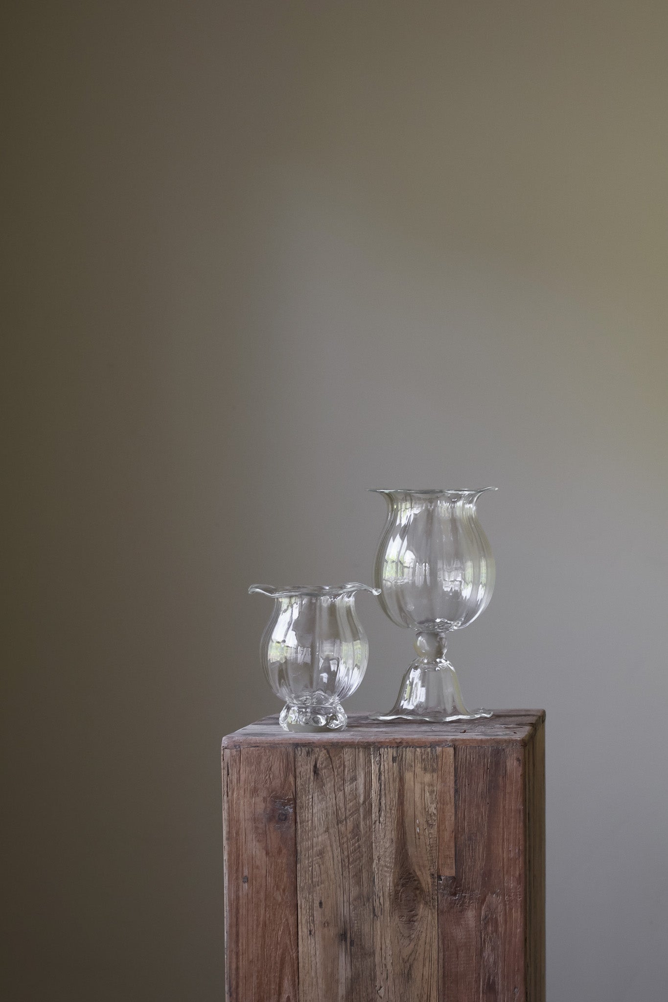 PRE-ORDER OPULENT GLASS VESSEL – INK + PORCELAIN