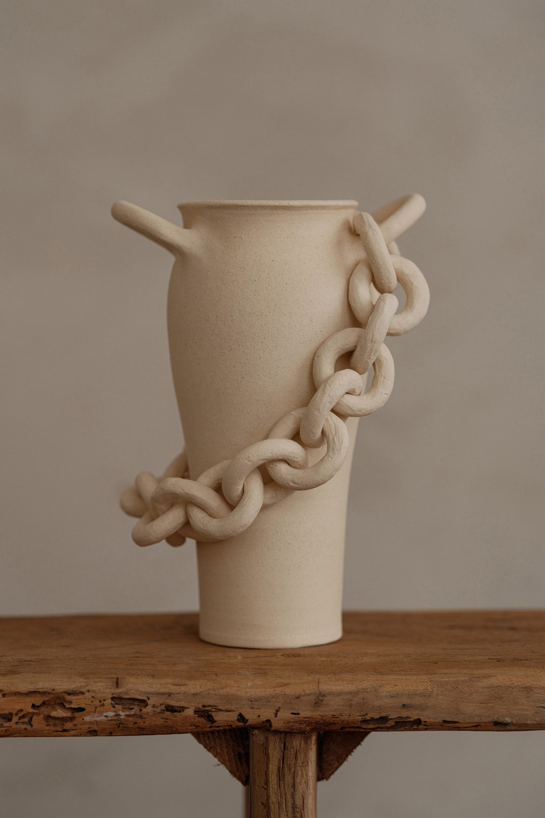 CHAINED SCULPTURAL VESSELS – INK + PORCELAIN