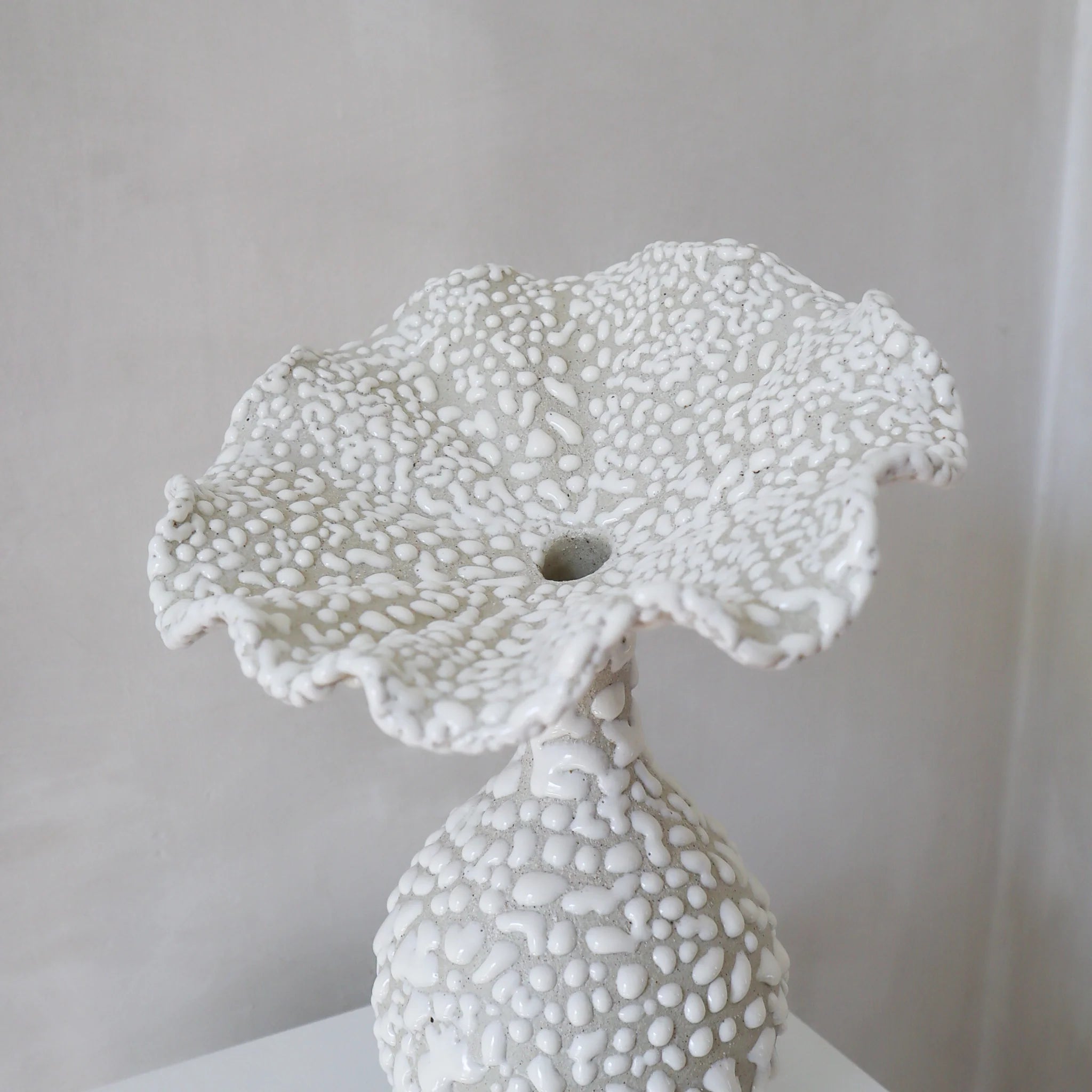 PEPLUM VESSEL CREAM HANDMADE BY EUN CERAMICS – INK + PORCELAIN